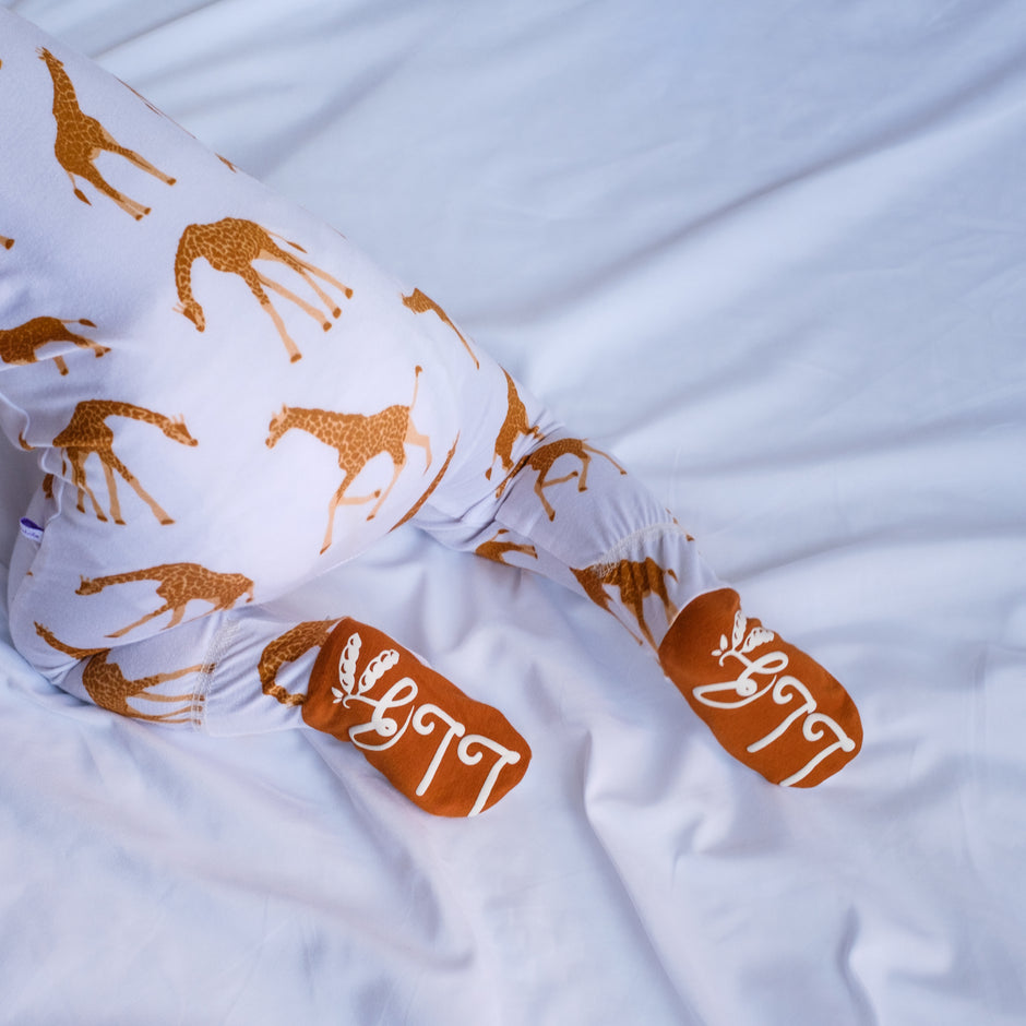 Giraffe Footie